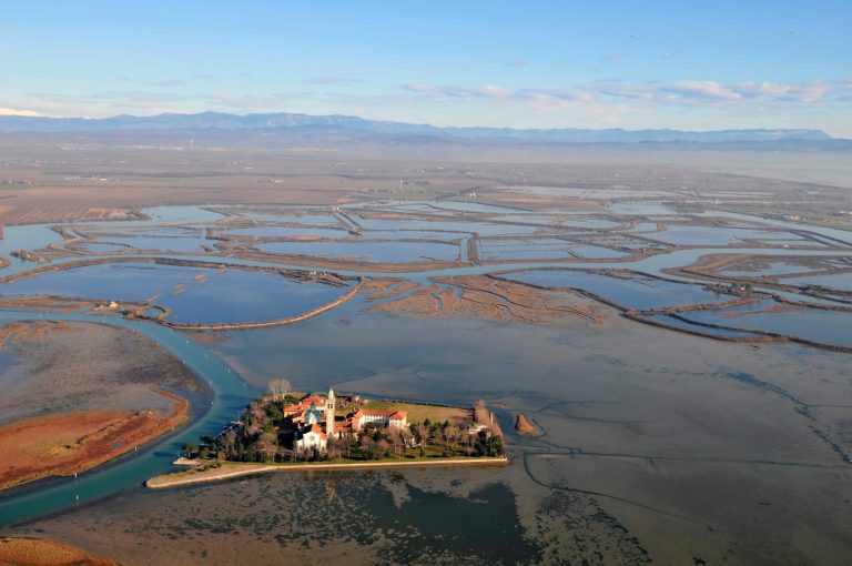 Laguna lunga: casoni – Porto Buso – Banco d’Orio | Noleggio Barche e ...